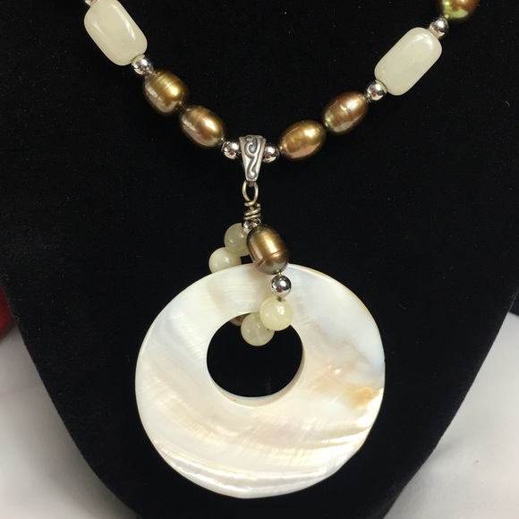 Jewelry | Shell Stone Pearl Beaded Necklace | Poshmark